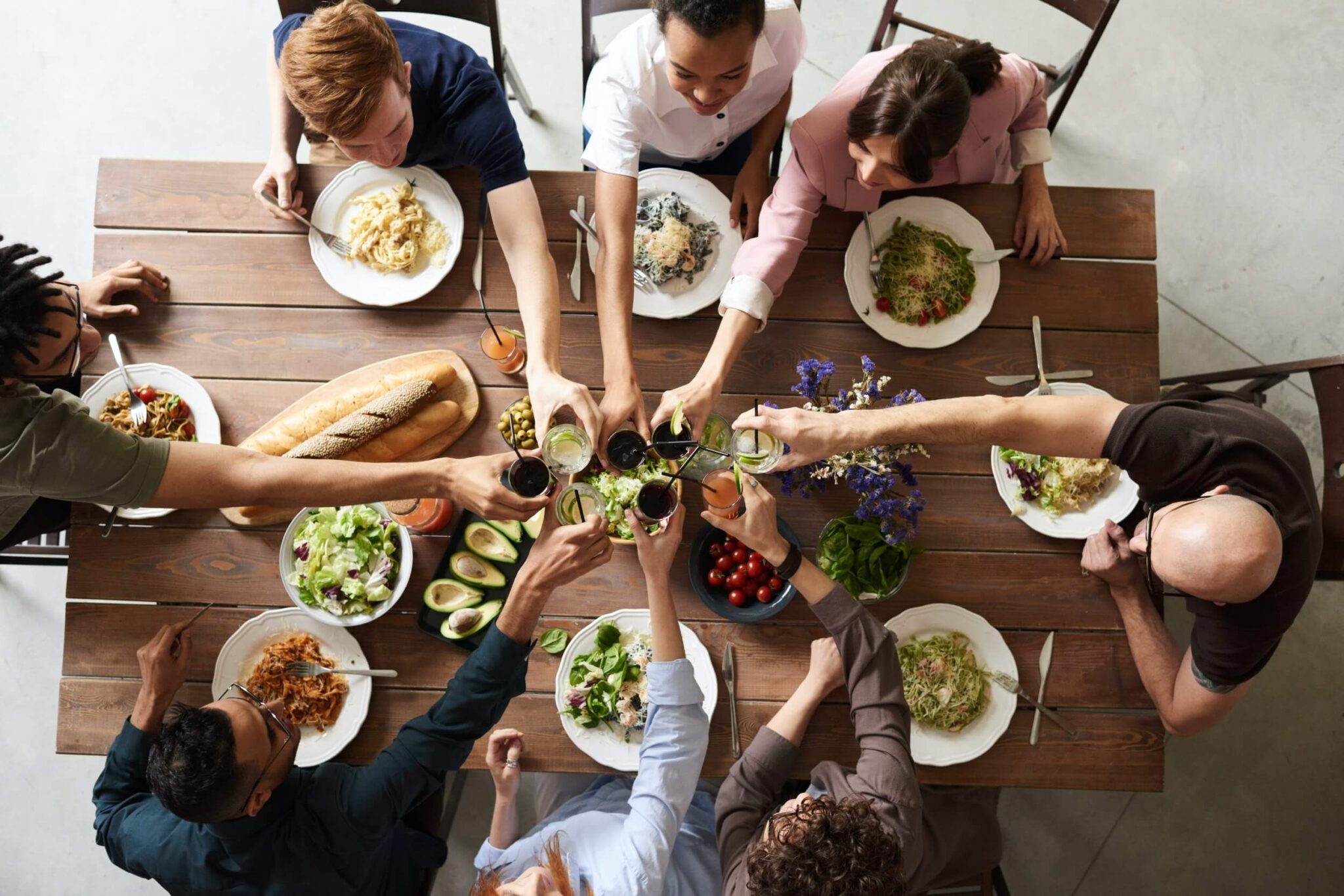How To Curate Your Social Circle? - Ultrahuman