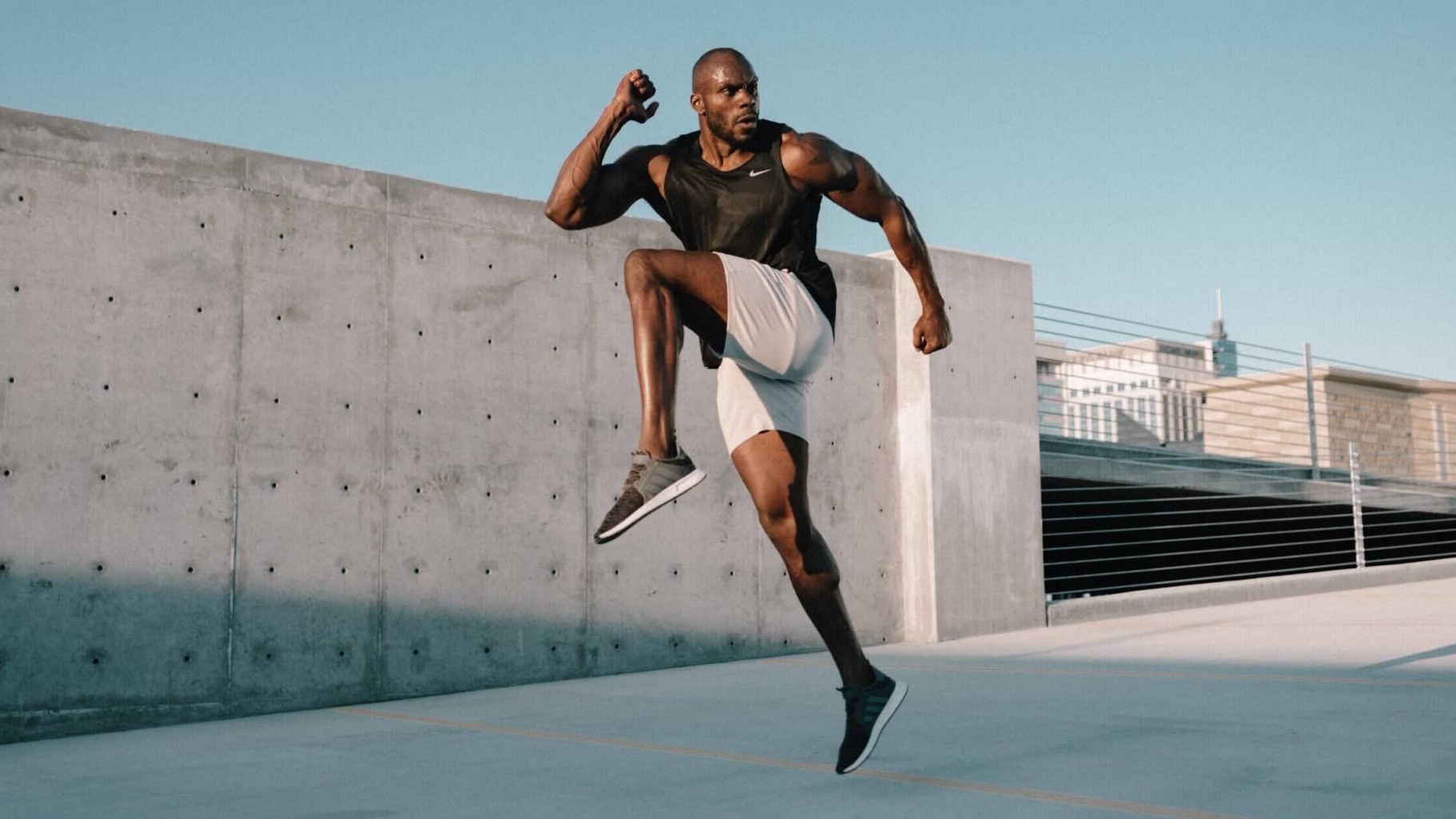 Running vs weight lifting – which one should you pick? - Ultrahuman